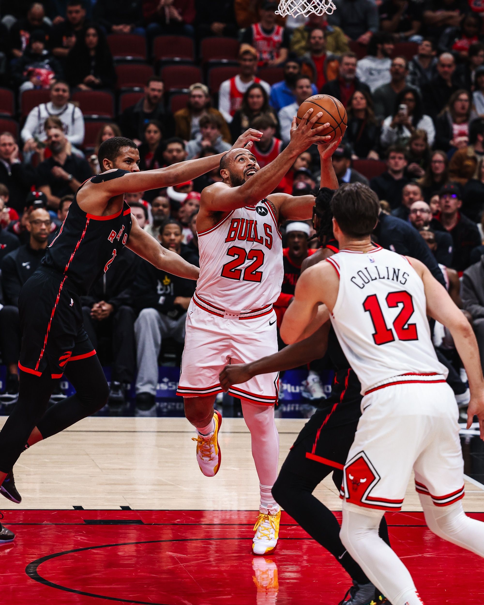 Bulls roll through Raptors 137-118, clinch play-in berth | Chicago Bulls