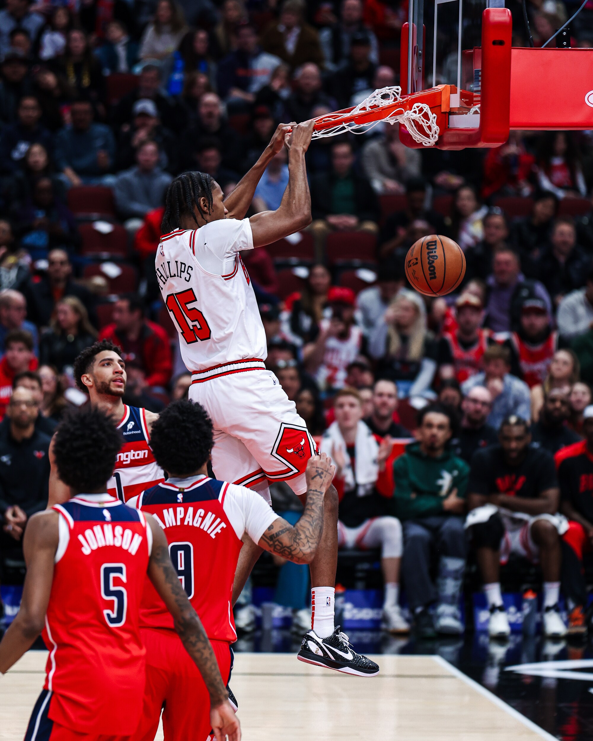 Bulls breeze past Wizards in final regular season home contest, lock in ...