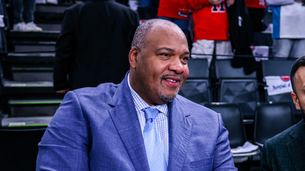 "Drive home safely, Chicago!" Sam Smith remembers the late, great ...