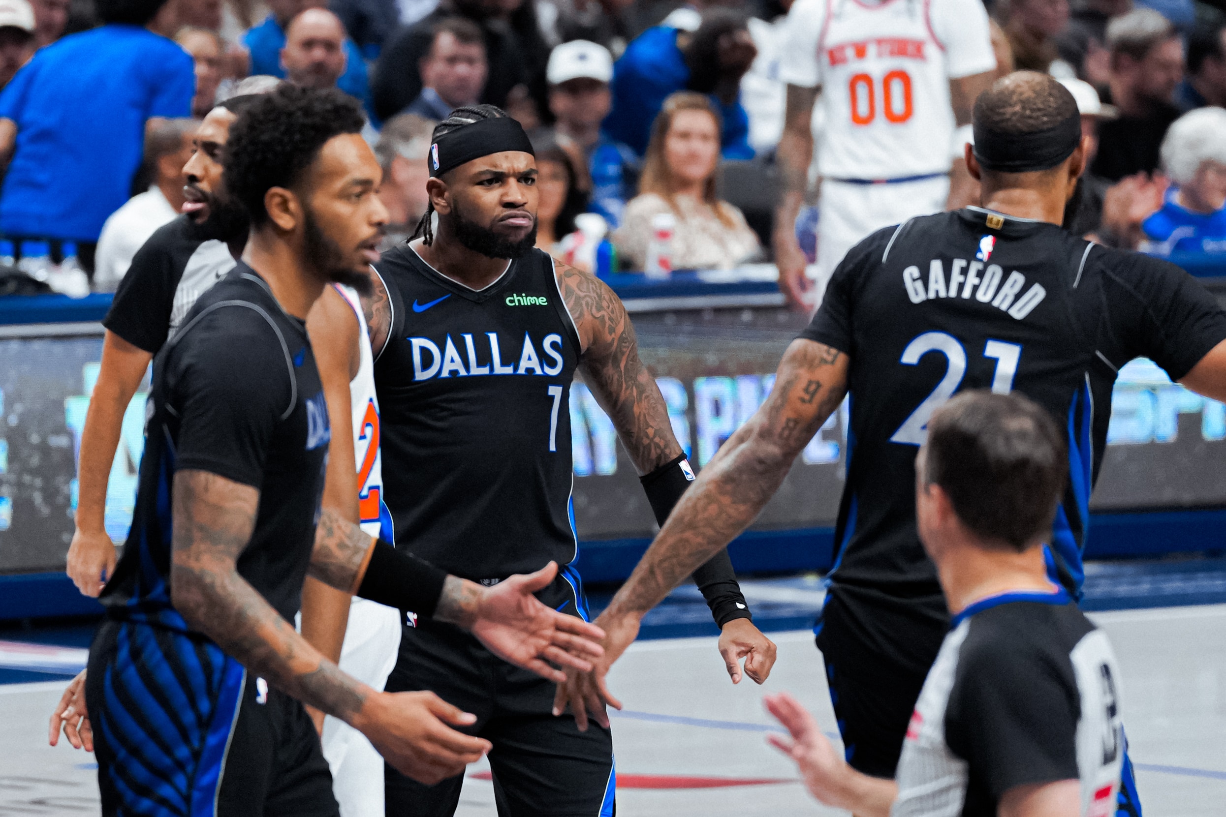 Late call goes against Mavs in heartbreaking loss to Knicks, 113-111 ...