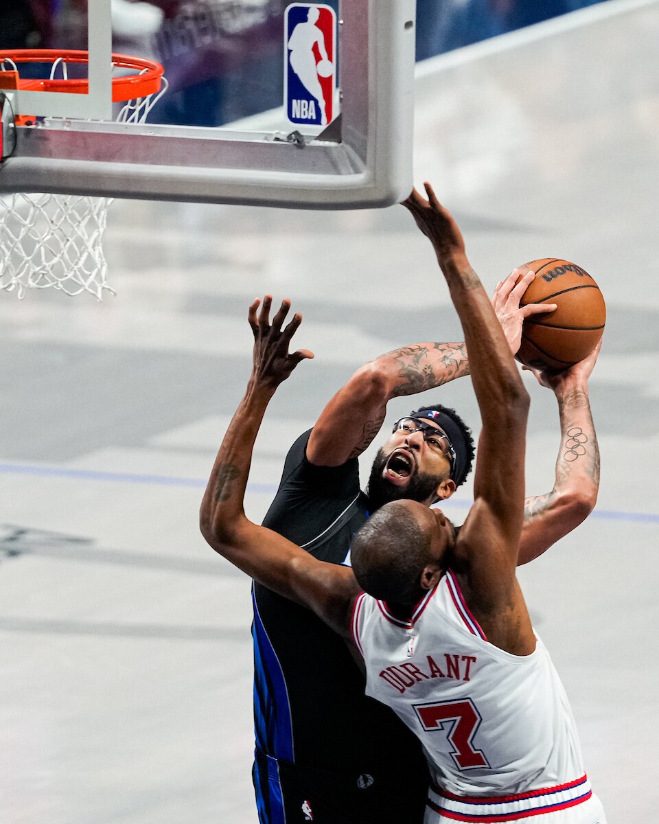 Mavericks' rebounding, Christie's shooting crucial in win over Rockets ...
