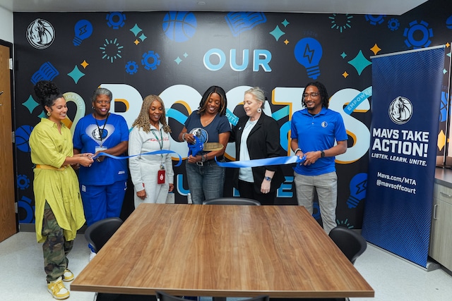 Mavericks Celebrate Teachers Across Dallas ISD During Teacher ...