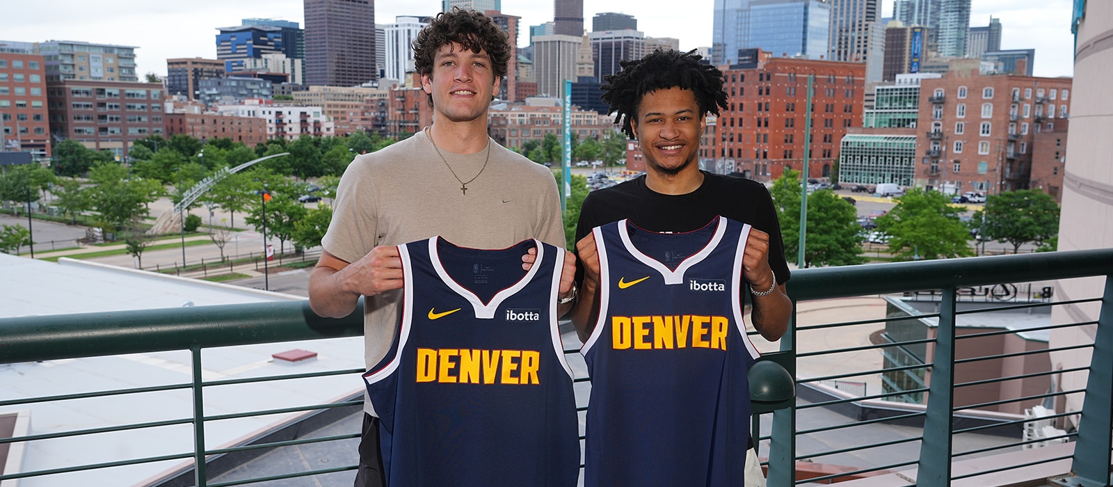 NUGGETS SIGN HALL AND ALEXANDER TO TWO-WAY CONTRACTS | Denver Nuggets