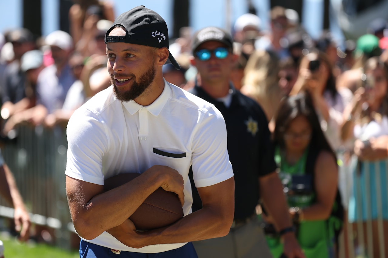 Stephen Curry Makes History in American Century Championship