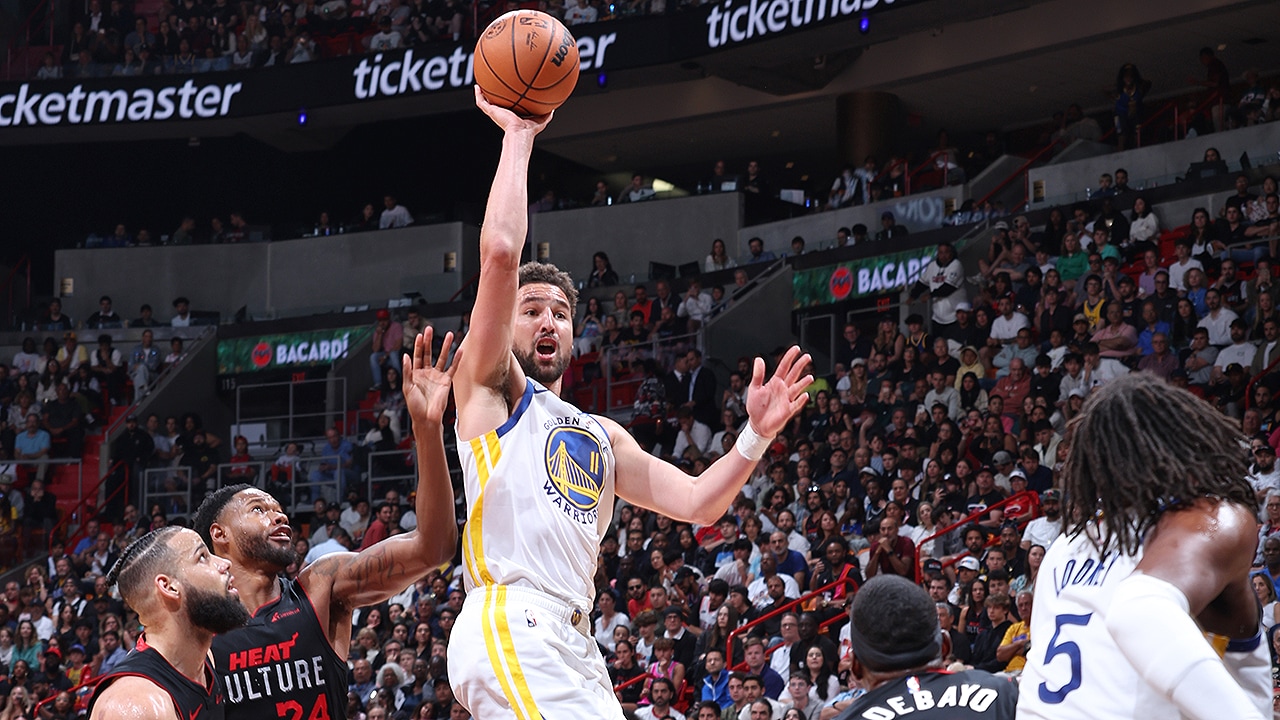 Thompson Returns to Starting Lineup, Leads Warriors to Win Over Heat