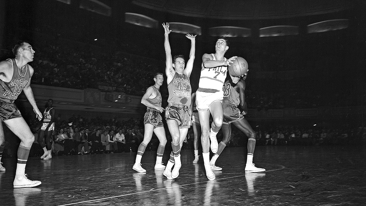 Warriors Send Condolences After Passing of Ernie Beck