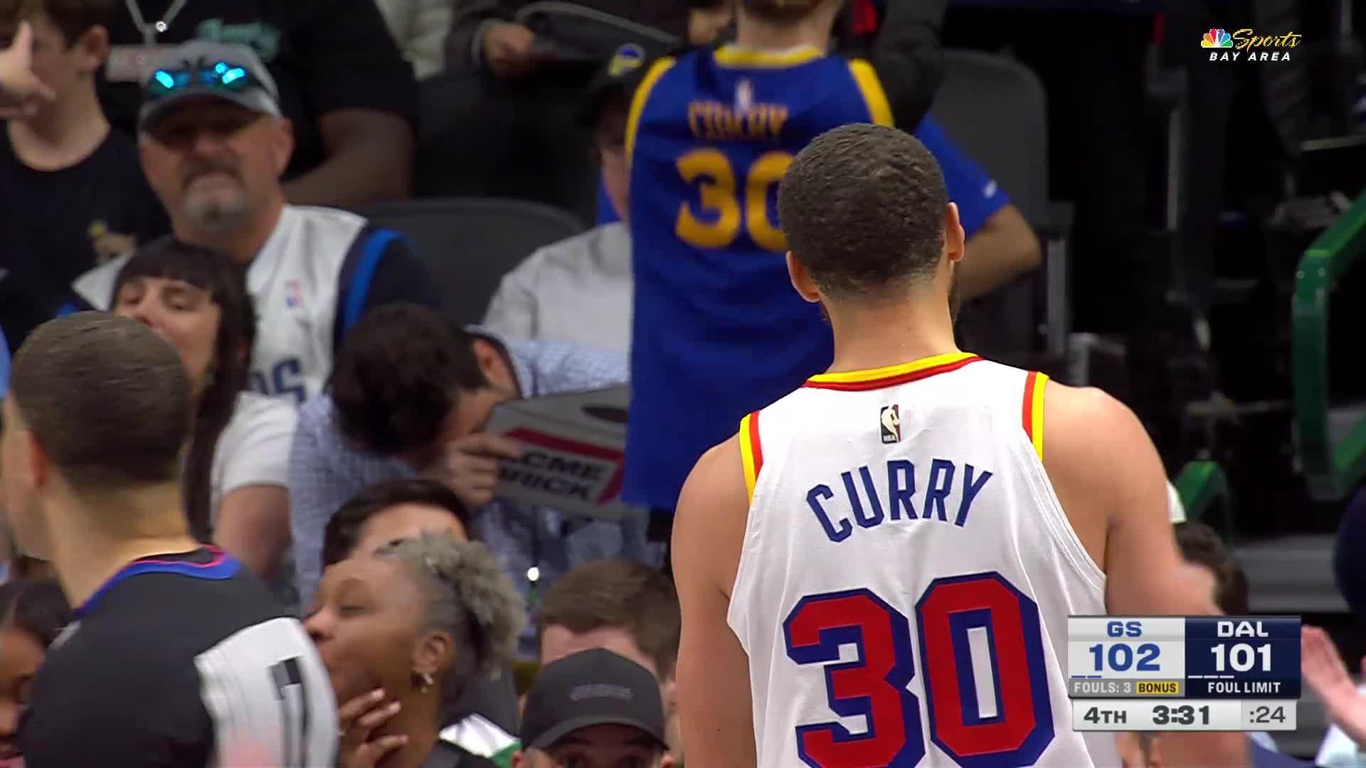 Stephen Curry nails it from behind the arc | Golden State Warriors
