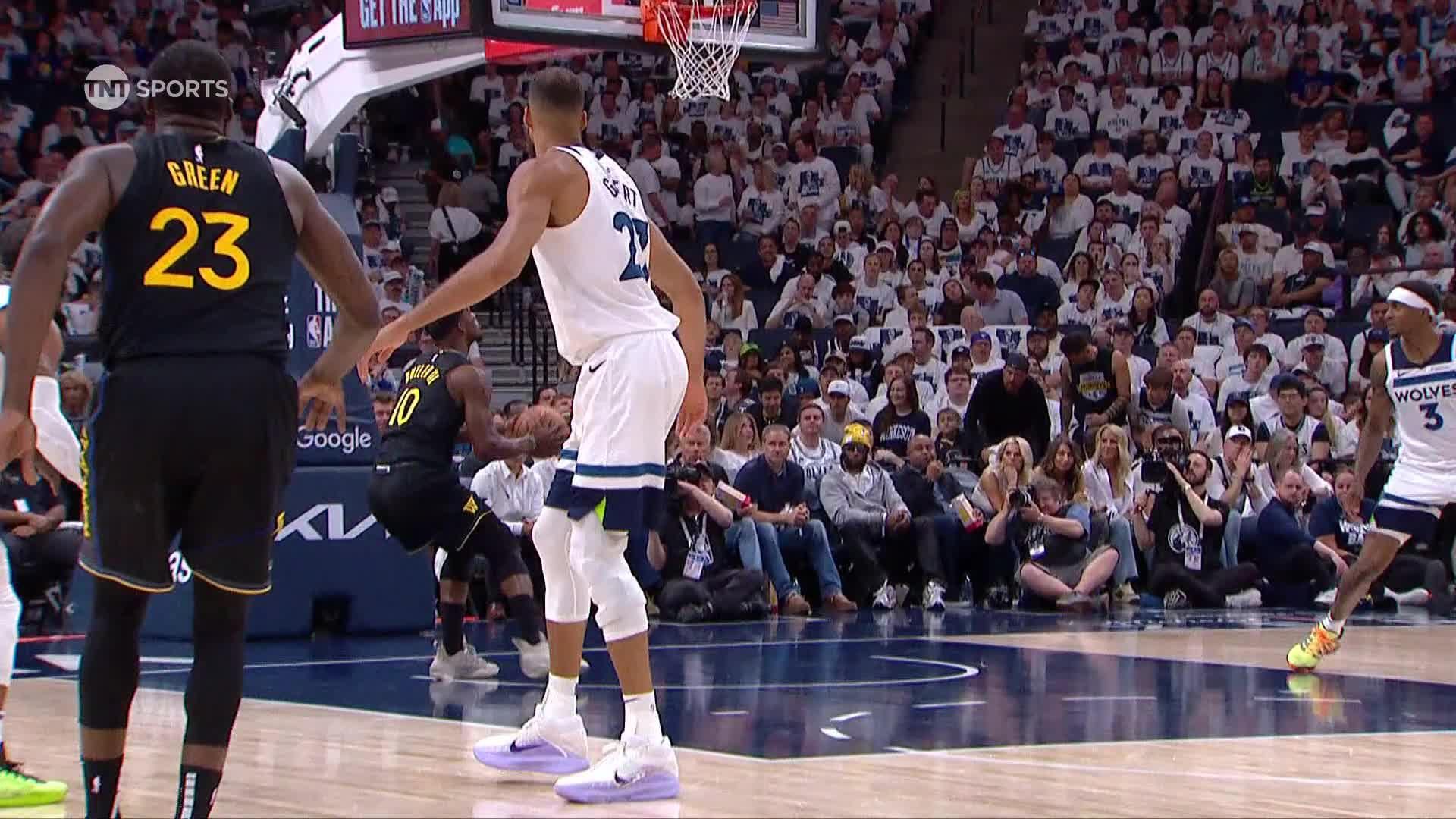What a dunk by Jimmy Butler! | Golden State Warriors