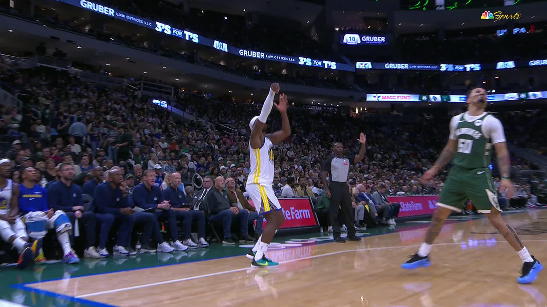 Buddy Hield drills the trey | Golden State Warriors