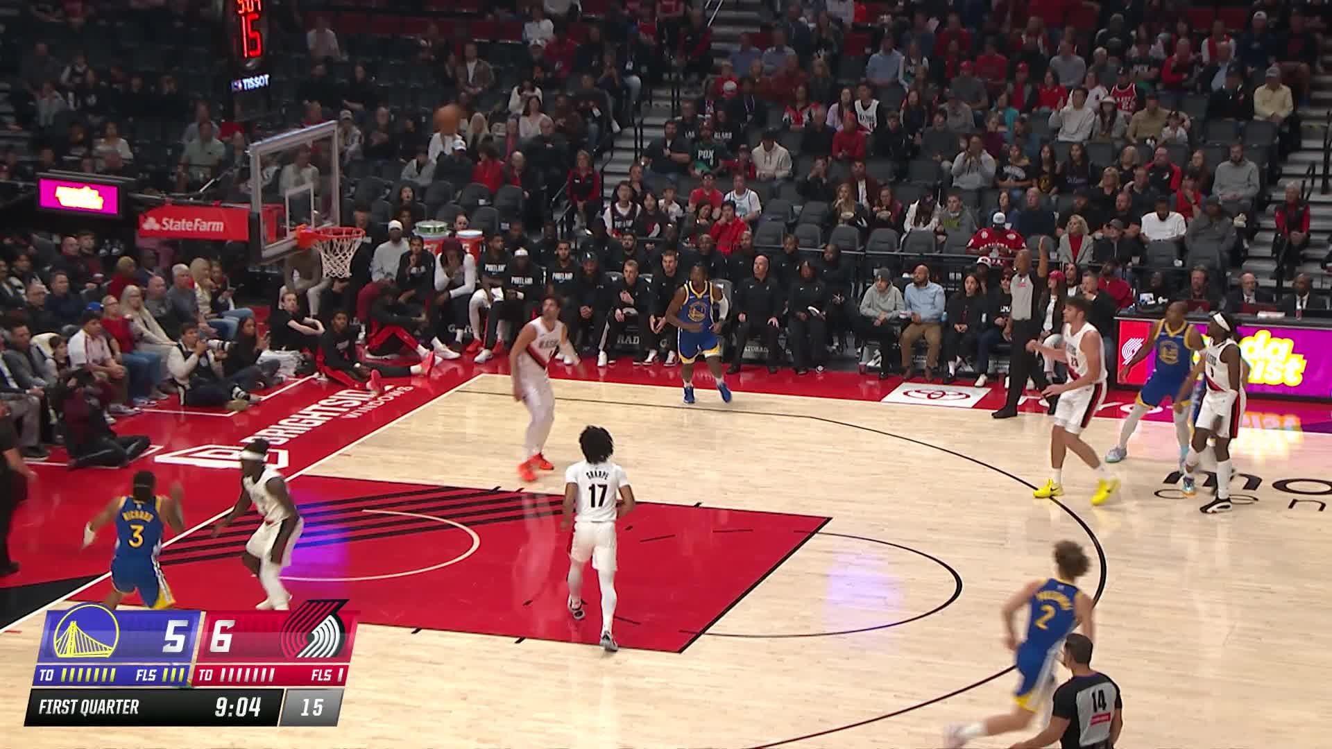 Stephen Curry drills the trey | Golden State Warriors