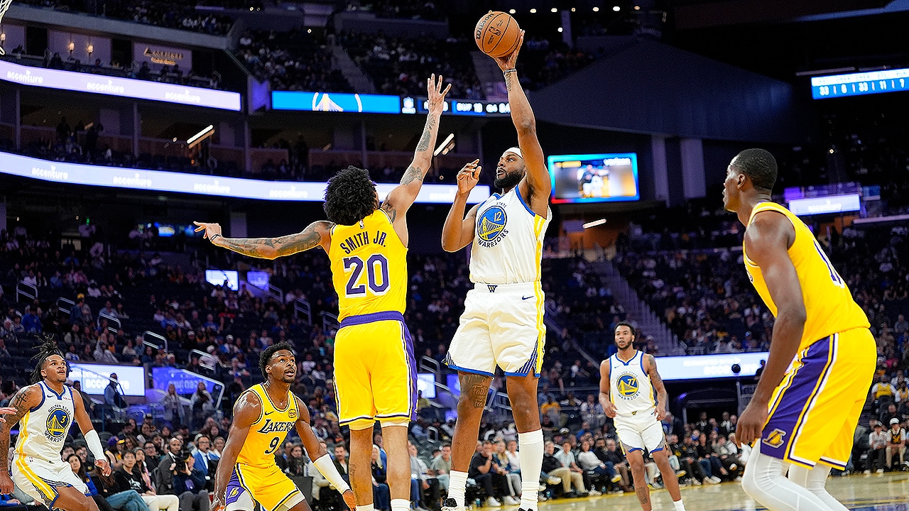 Warriors Waive Marques Bolden and Taevion Kinsey