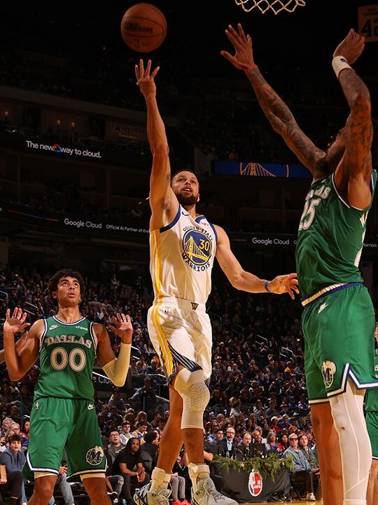 stephen curry dunk count