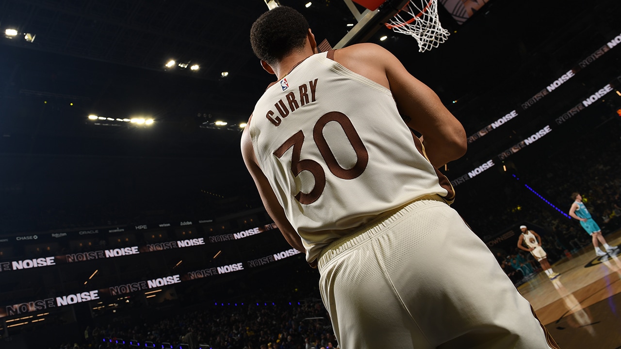 Stephen Curry Leads NBA’s Top-Selling Jersey List for First Half of ...