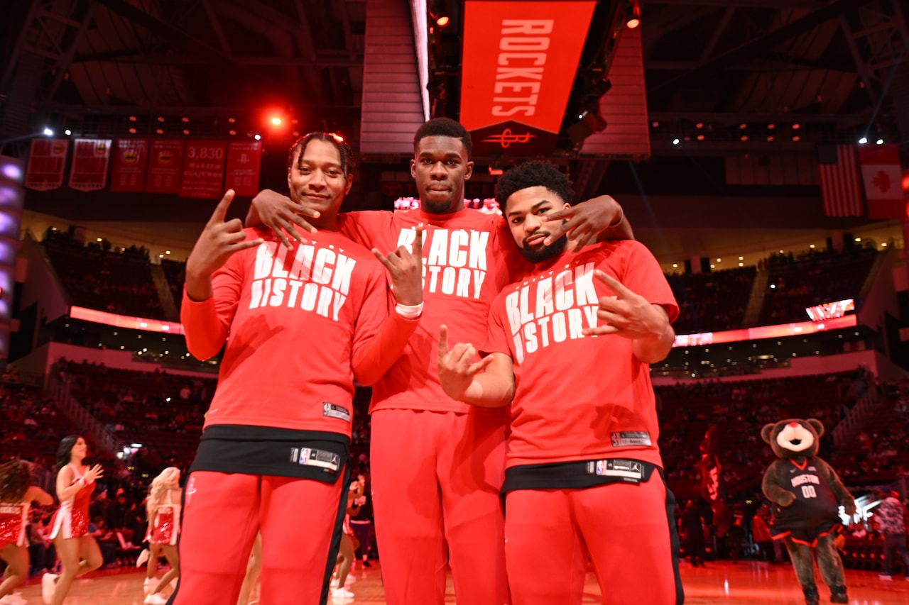 Photos: Rockets vs. Kings 2/6 | Houston Rockets