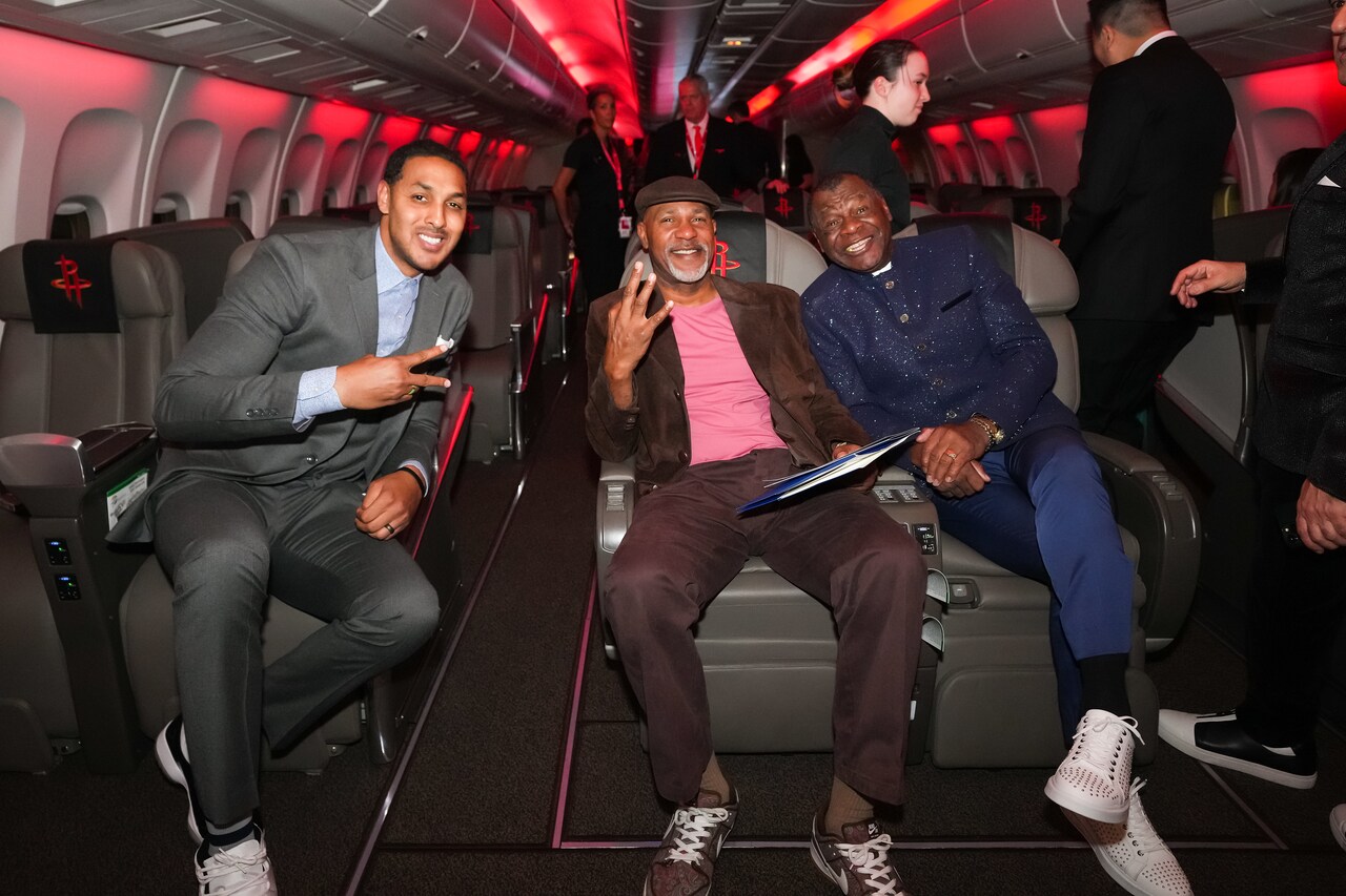 Photos: Rockets Runway Charity Gala 2023 | Houston Rockets