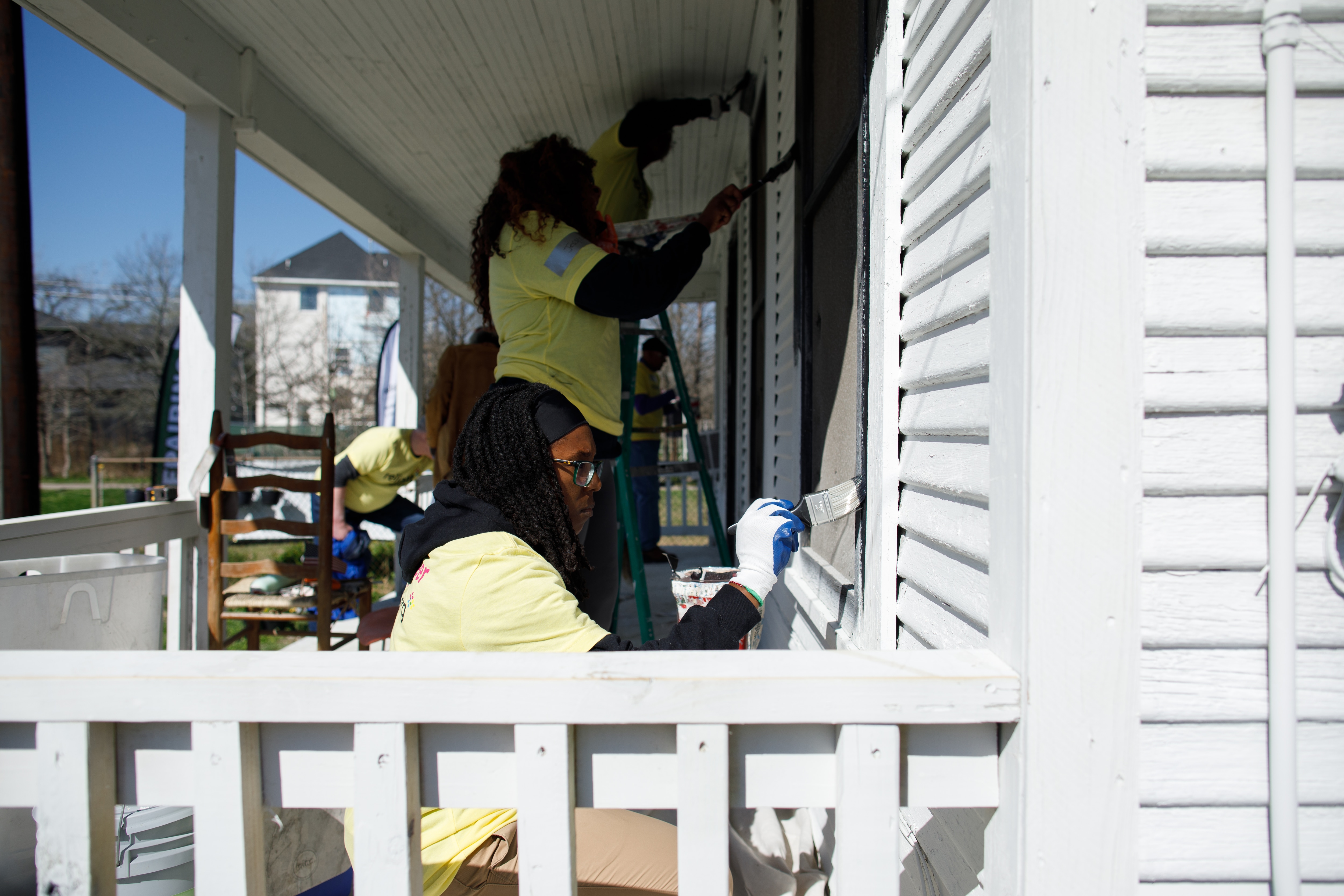 Photos: The Rockets and Reliant partner with Rebuilding Together ...