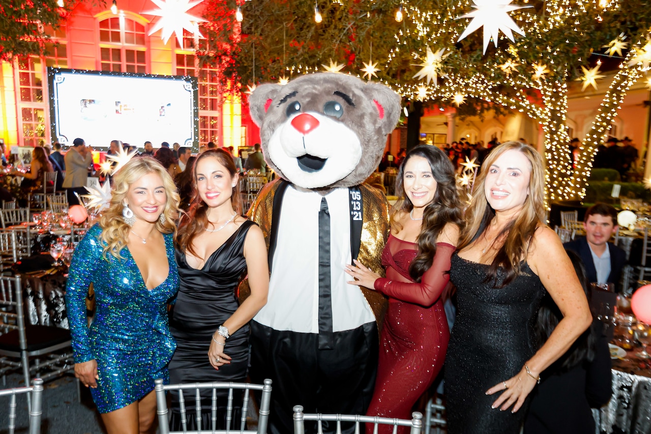 Rockets Gala l A Starry Night with the Rockets | Houston Rockets