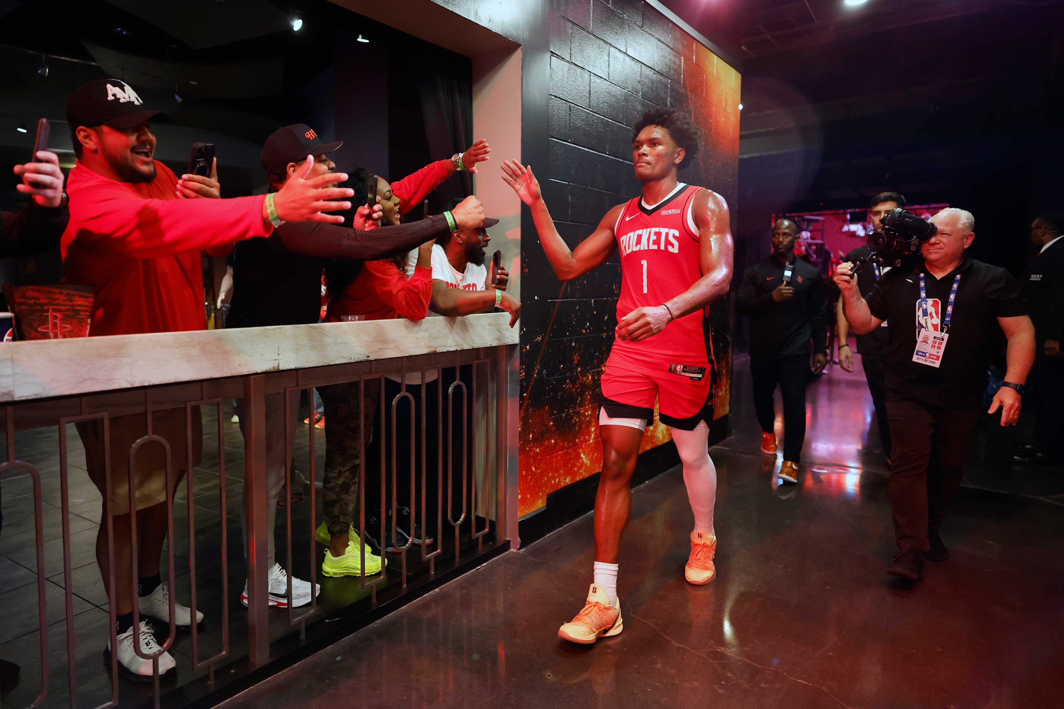 Rockets Win at Home | Houston Rockets