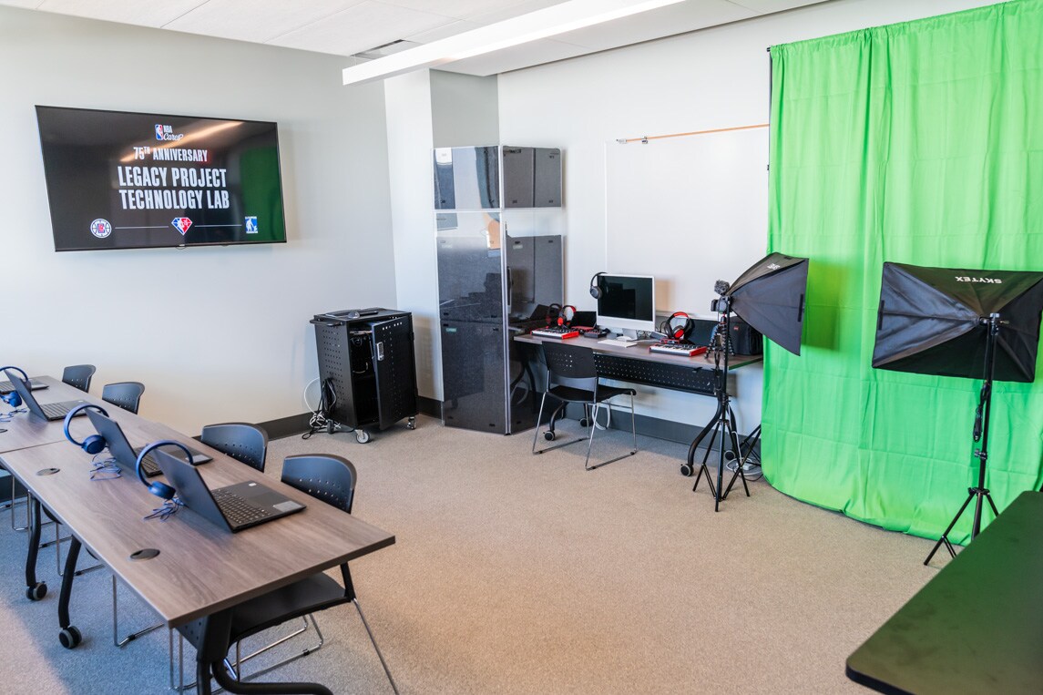 Community Courts and Technology Lab Event Photo Gallery | NBA.com