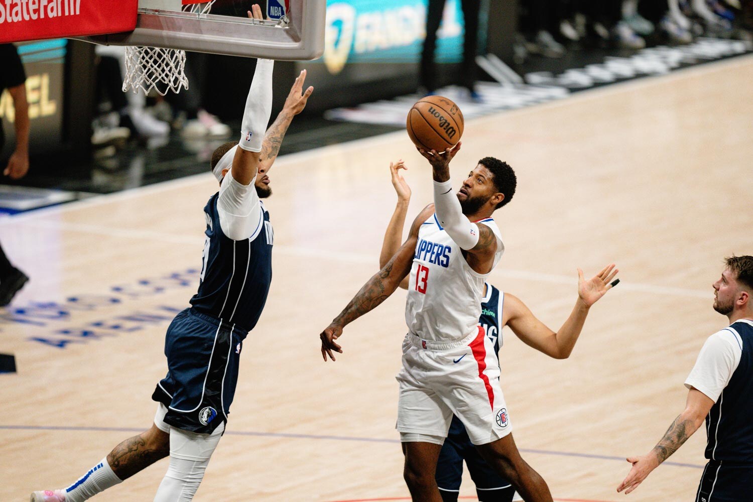 Gallery | Clippers vs Dallas Mavericks, Game 5 (5.1.24) Photo Gallery | NBA.com