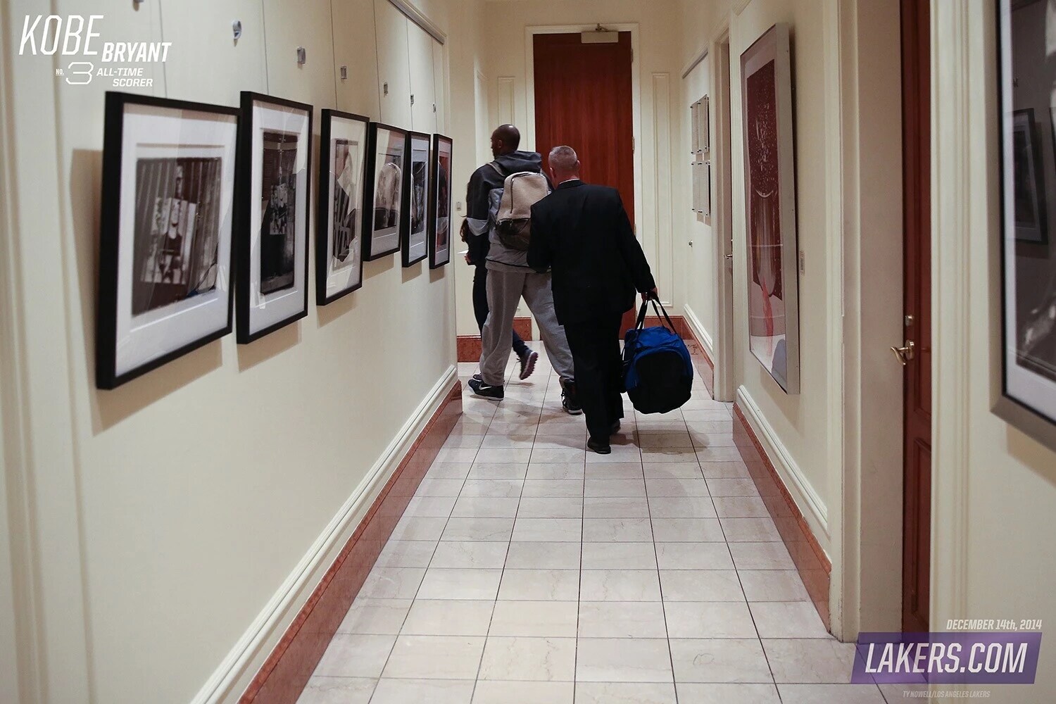 History Day in Photos Kobe Passes Jordan | NBA.com