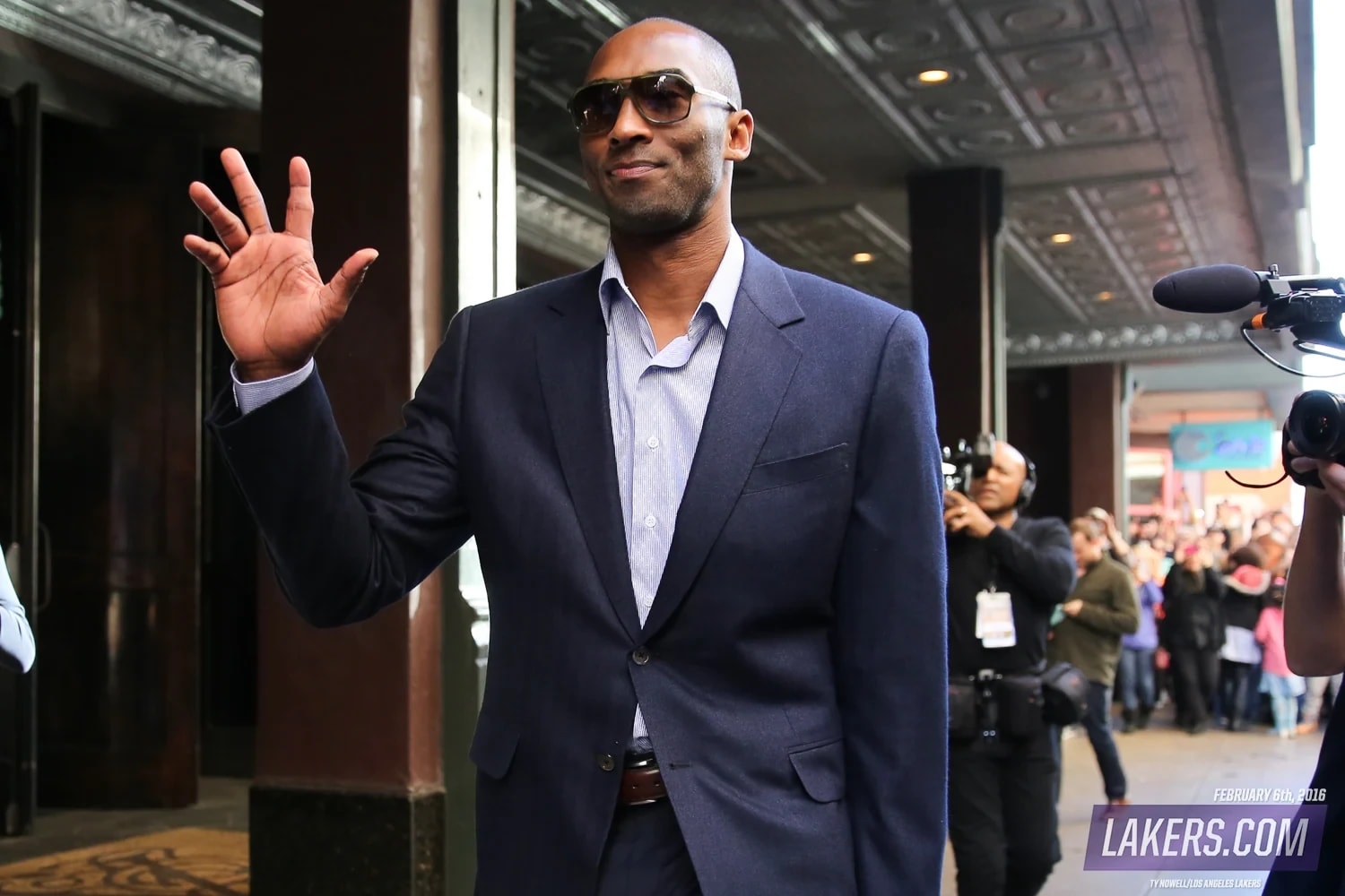 History Day in Photos Kobe Final Game San Antonio | NBA.com