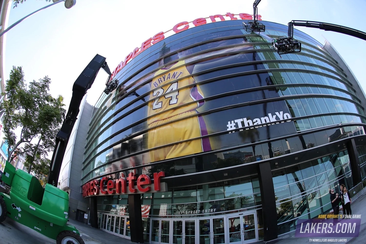 History Day in Photos Kobes Final Game | NBA.com
