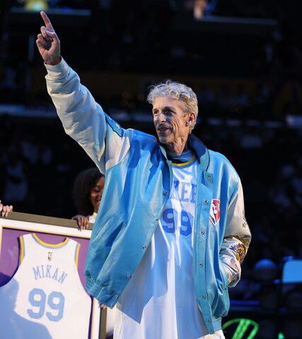 Mikan Jersey Retirement Ceremony | Los Angeles Lakers