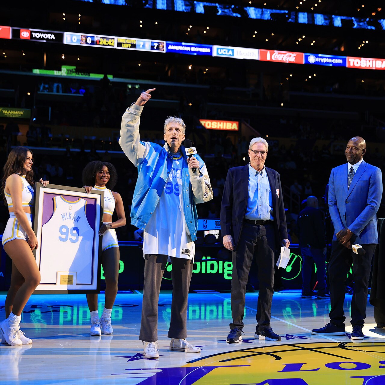 Mikan Jersey Retirement Ceremony | Los Angeles Lakers