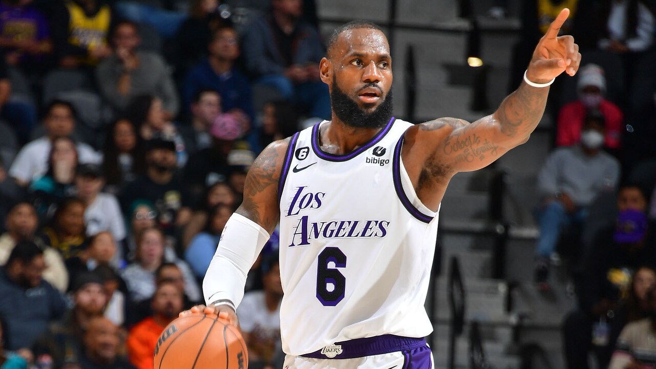 Photos: Lakers at Spurs (11/25/22) | Los Angeles Lakers