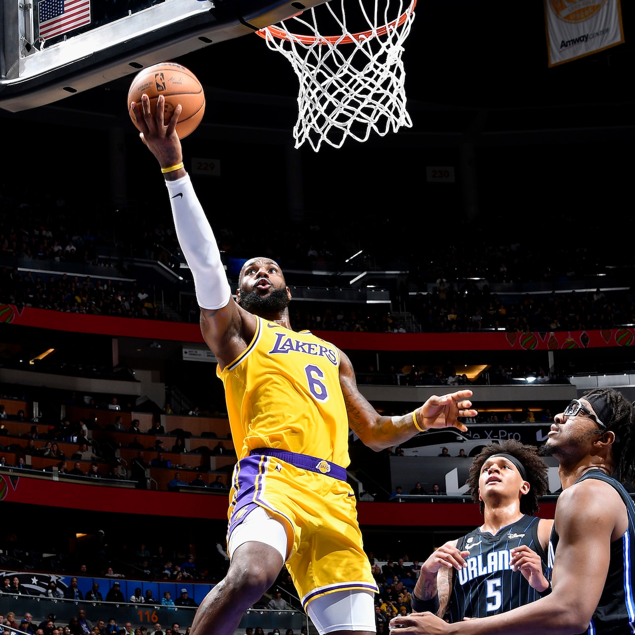 Photos: Lakers at Magic (12/27/22) | Los Angeles Lakers
