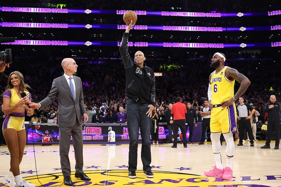 A Night In Photos: Watching LeBron Become the Scoring King