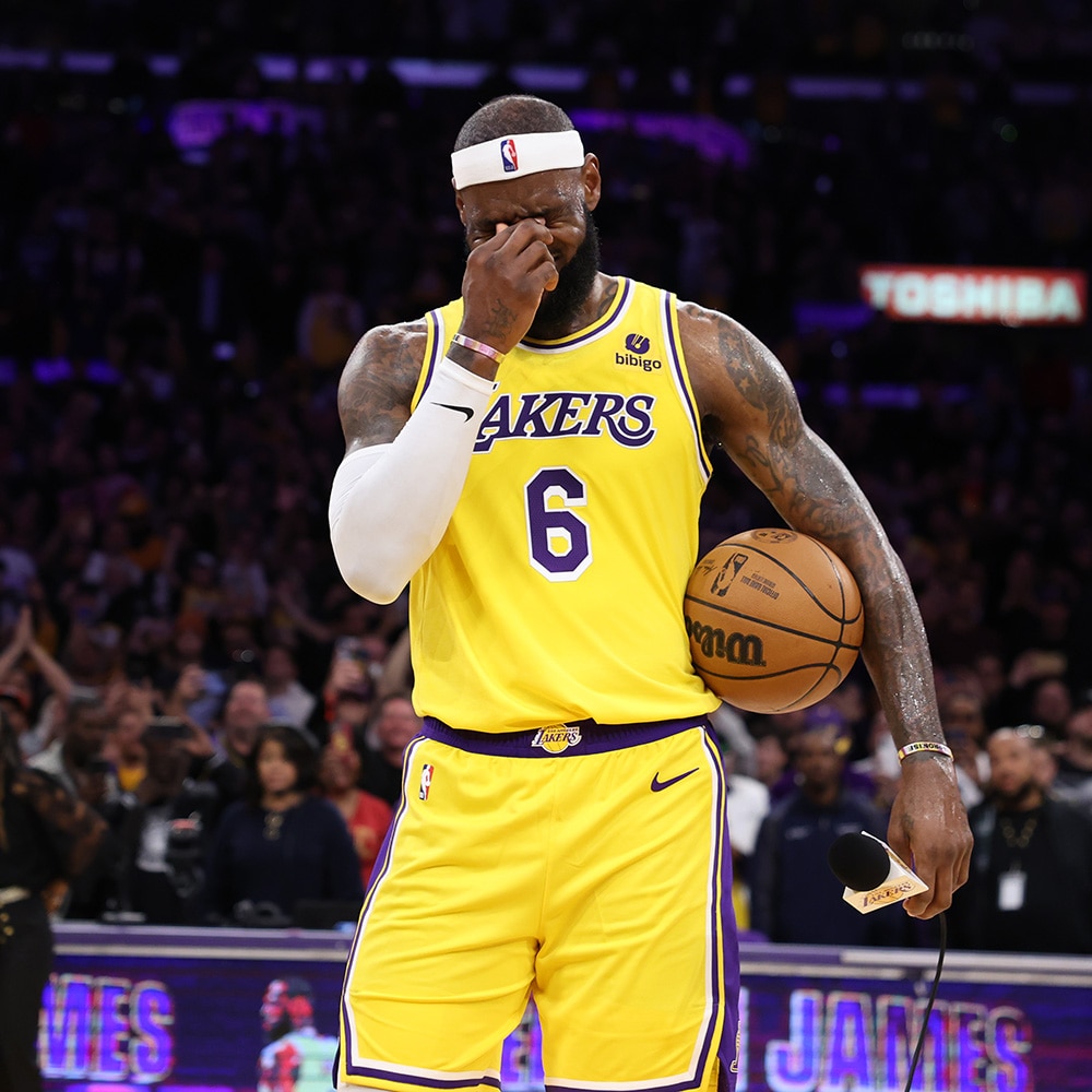 Photos: LeBron James Becomes the NBA's All-Time Leading Scorer Photo ...