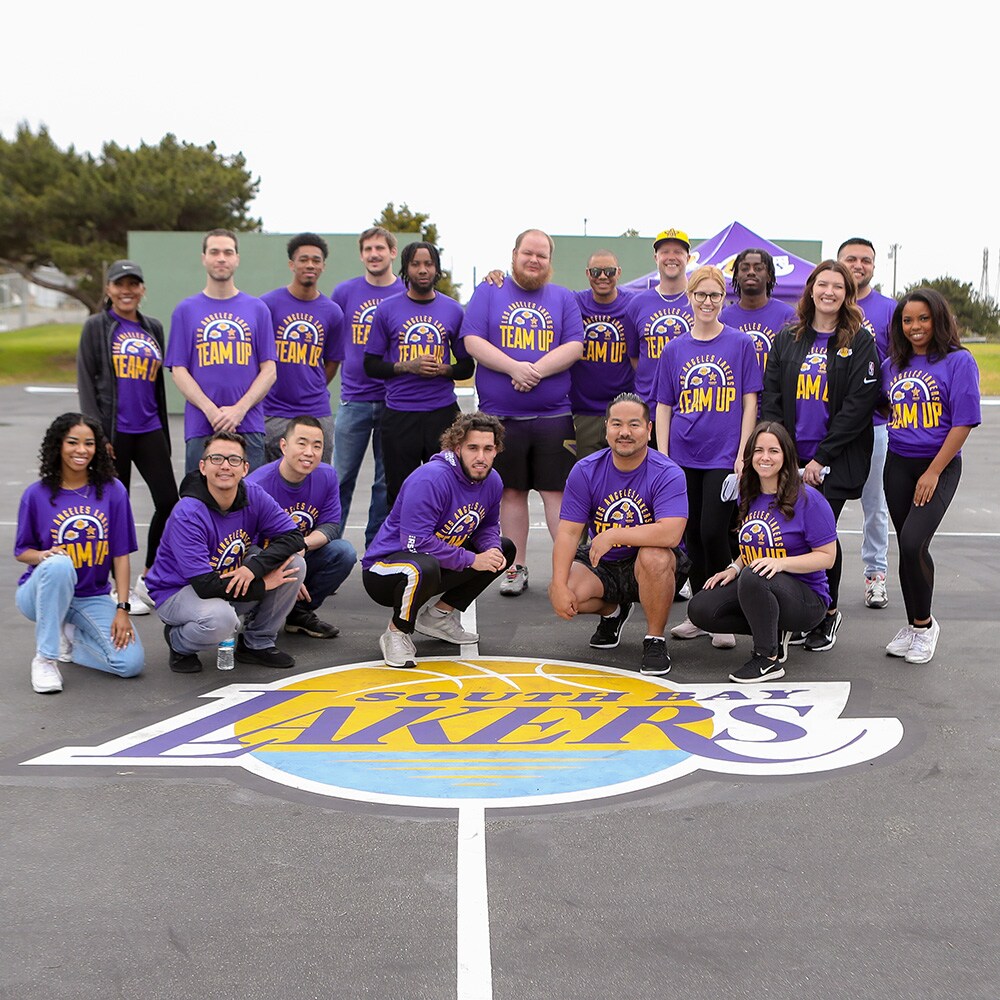 Photos: South Bay Lakers Wraps up Season with Beautification Project at ...