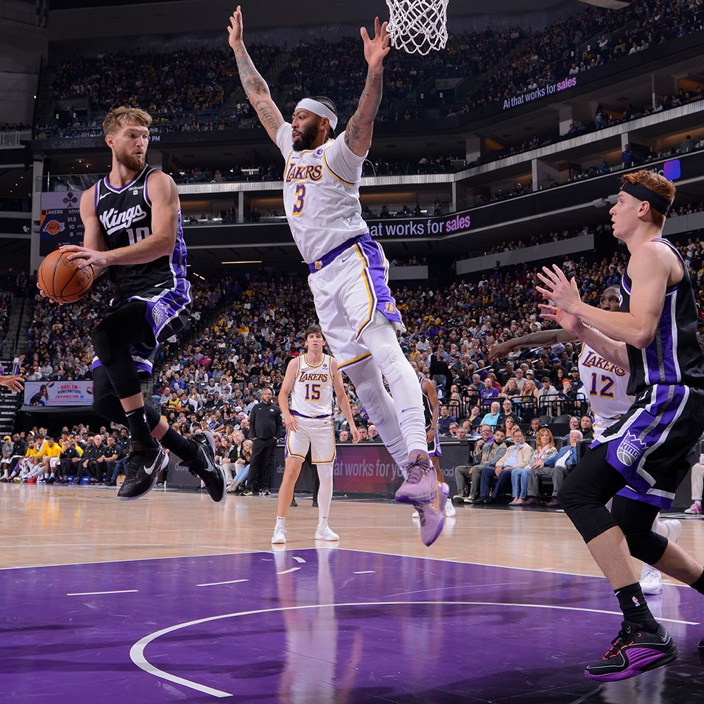 Photos: Lakers at Kings (10/29/23) | Los Angeles Lakers