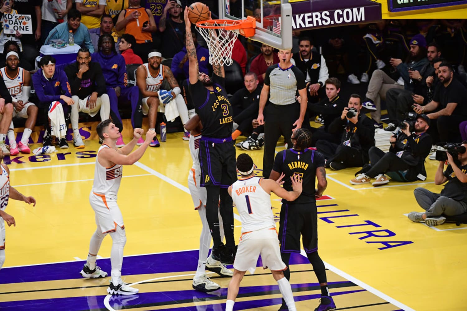 Photos: Lakers vs Suns (12/05/23) Photo Gallery | NBA.com