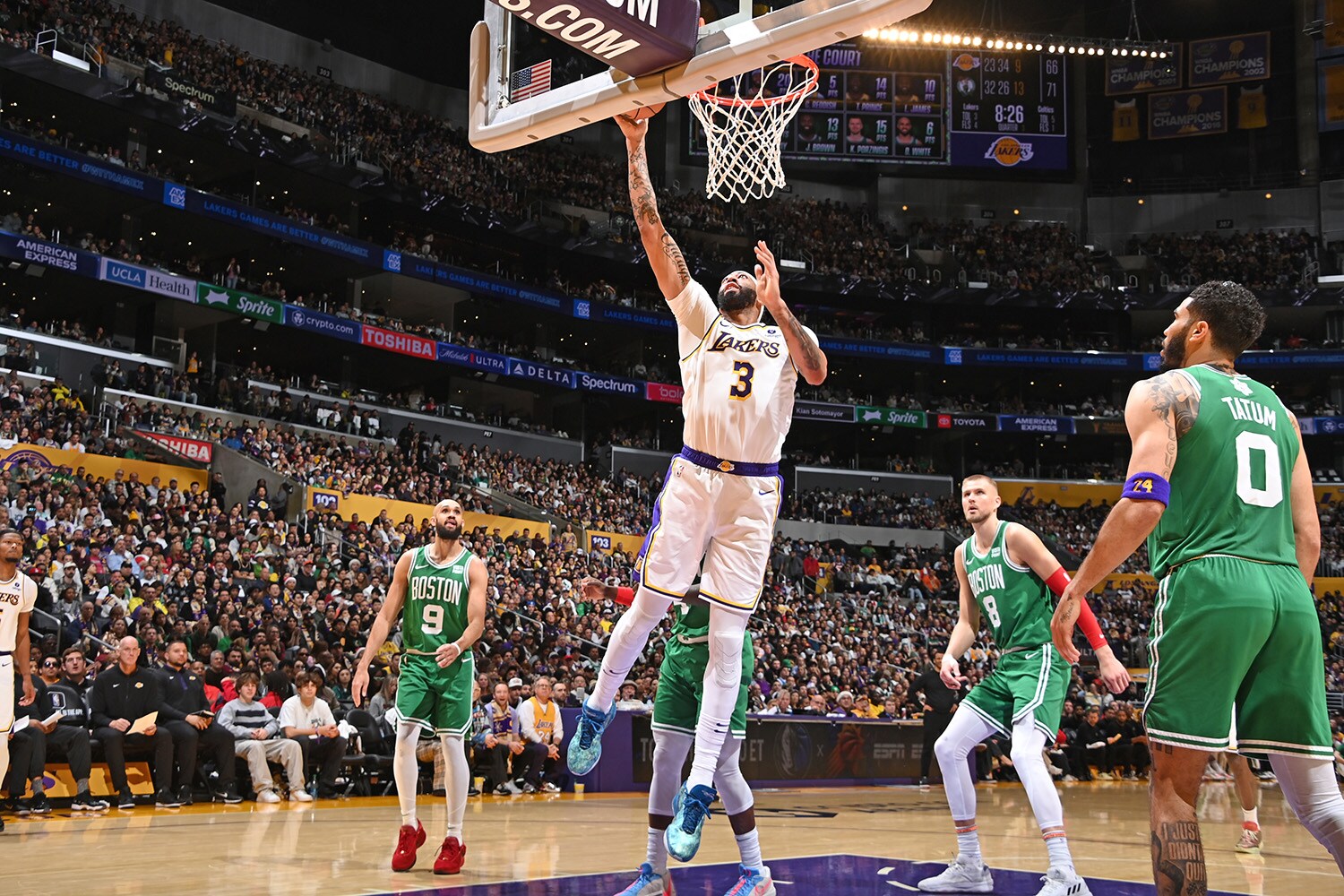Photos: Lakers vs Celtics (12/25/23) Photo Gallery | NBA.com