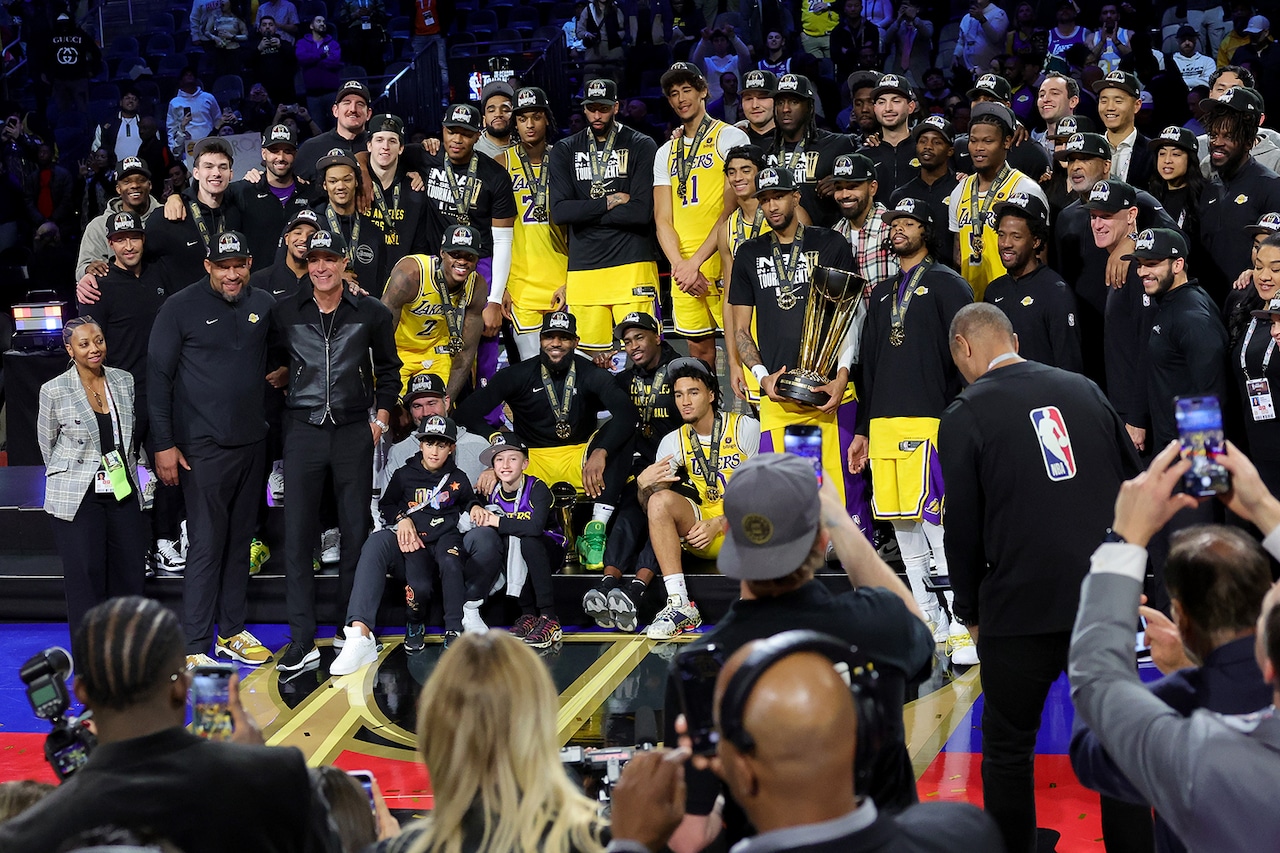 Photos: Lakers Celebrate Winning In-Season Tournament (12/09/23) | Los ...