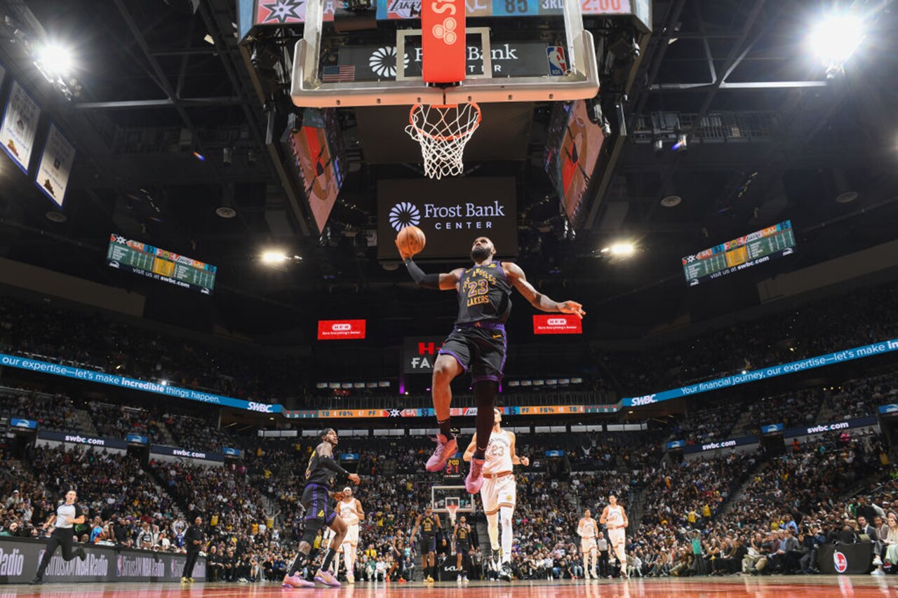 Photos: Lakers at Spurs (12/15/23) | Los Angeles Lakers