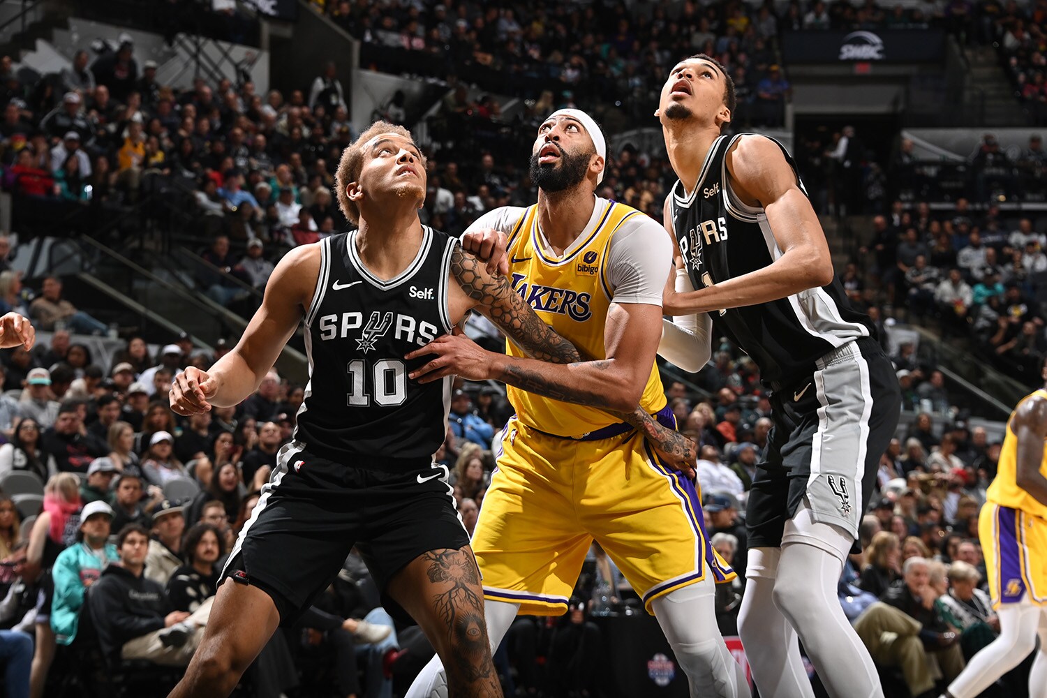 Photos: Lakers at Spurs (12/13/23) Photo Gallery | NBA.com