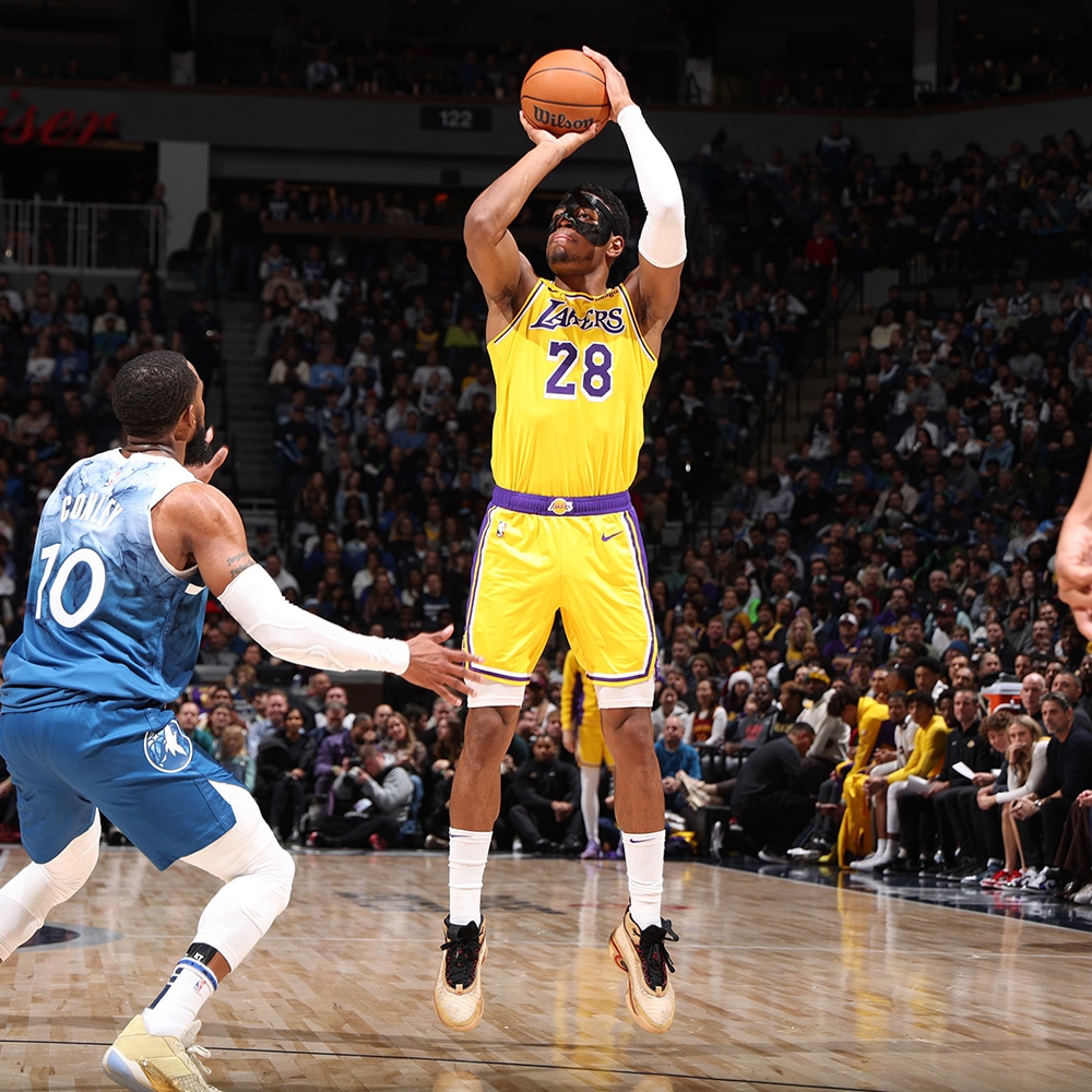 Photos: Lakers at Timberwolves (12/21/23) Photo Gallery | NBA.com