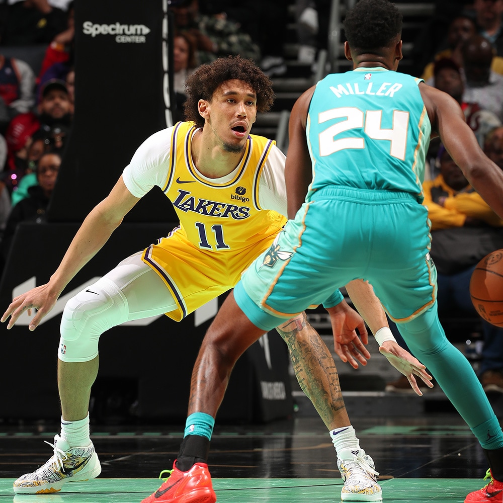 Photos: Lakers at Hornets (02/05/24) Photo Gallery | NBA.com