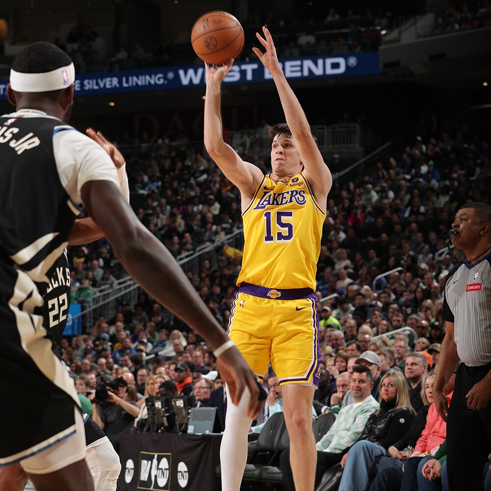 Photos: Lakers at Bucks (03/26/24) | Los Angeles Lakers