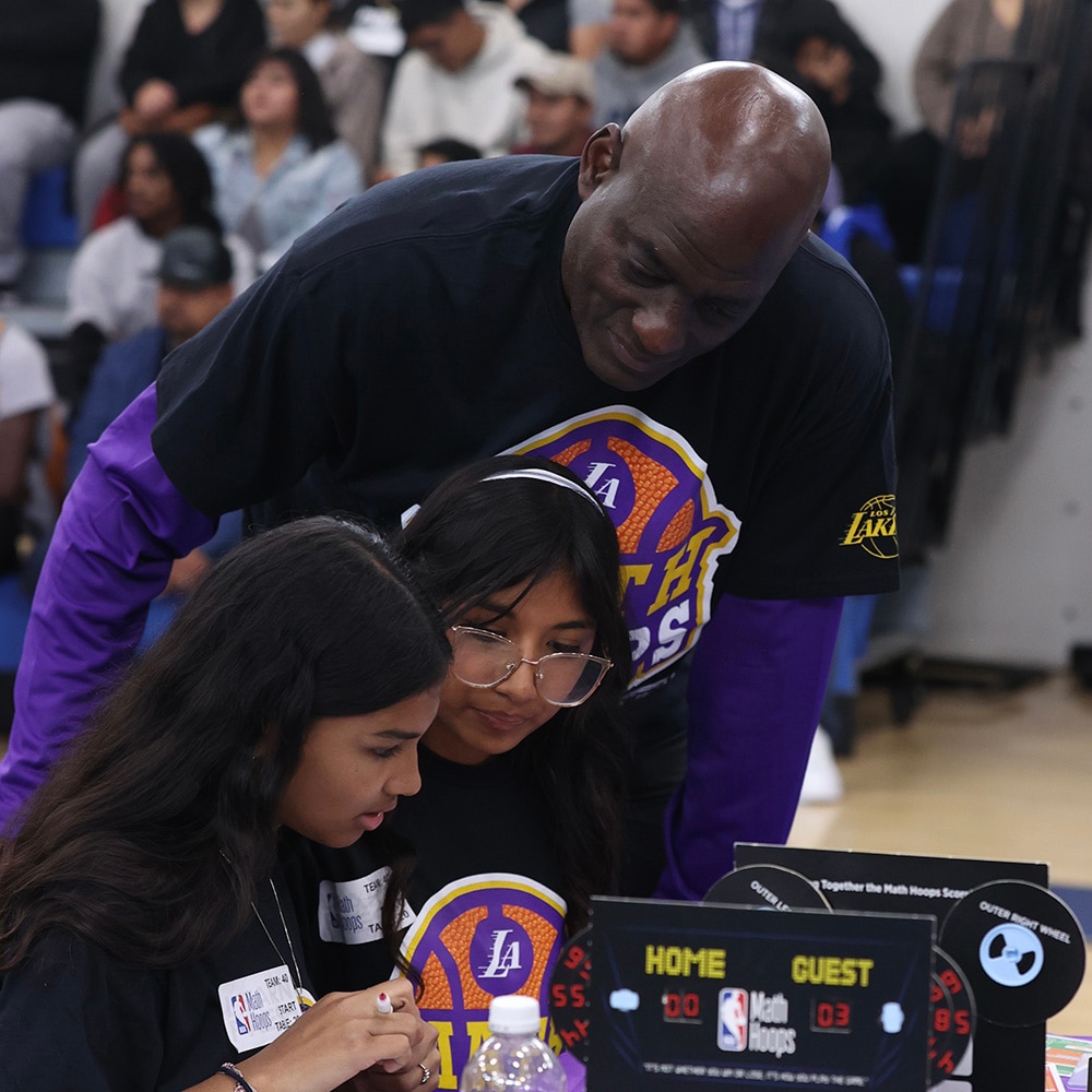 Photos: Lakers NBA Math Hoops, presented by Comerica Bank | Los Angeles ...