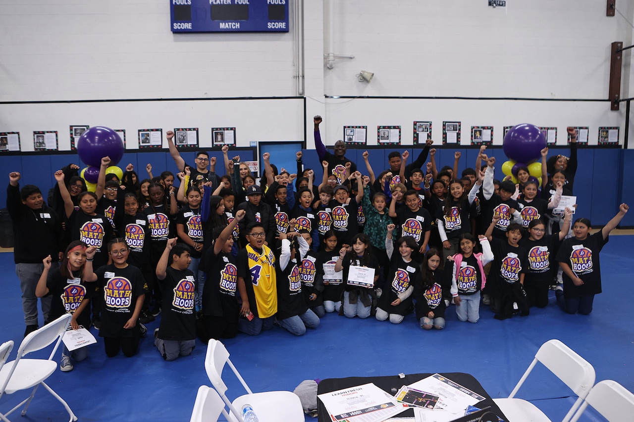 Photos: Lakers NBA Math Hoops, presented by Comerica Bank | Los Angeles ...