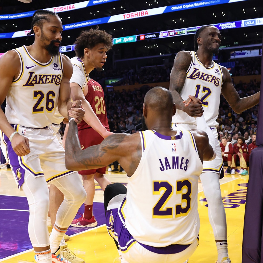 Best Photos of the 2023-24 Season | Los Angeles Lakers