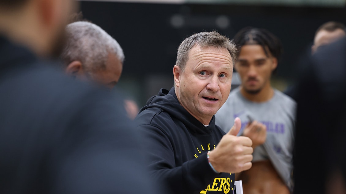 Coaching at the Lakers as Told by a Bunch of Basketball Enthusiasts ...