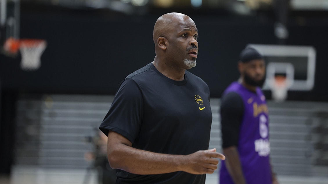 Coaching at the Lakers as Told by a Bunch of Basketball Enthusiasts ...