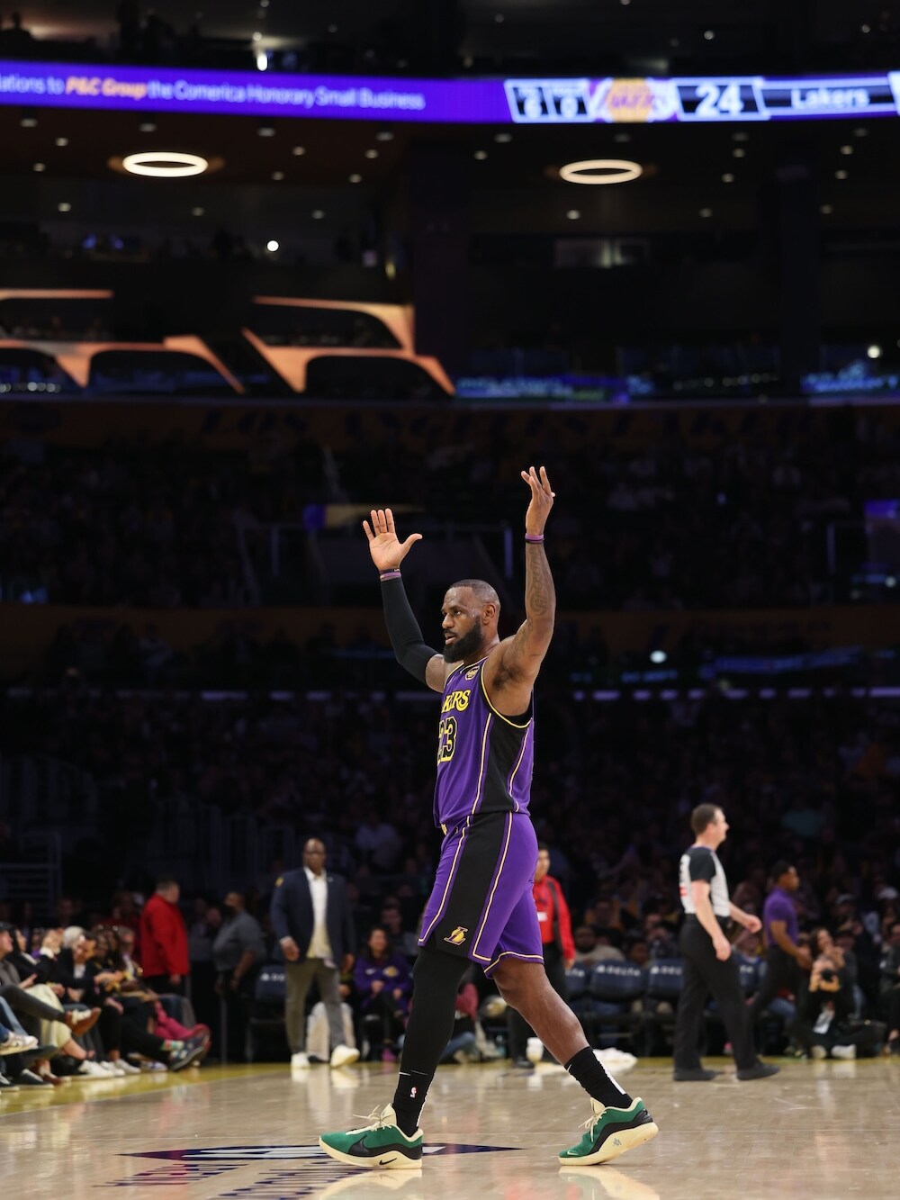 Lakers - The official site of the NBA for the latest NBA Scores, Stats ...