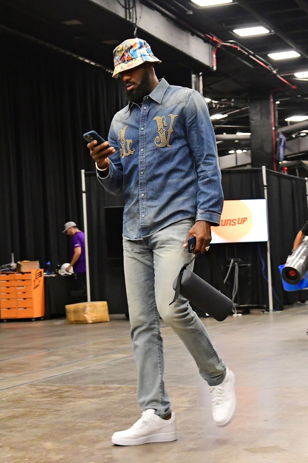 4/22/12 Thunder vs Lakers Gallery Photo Gallery | NBA.com